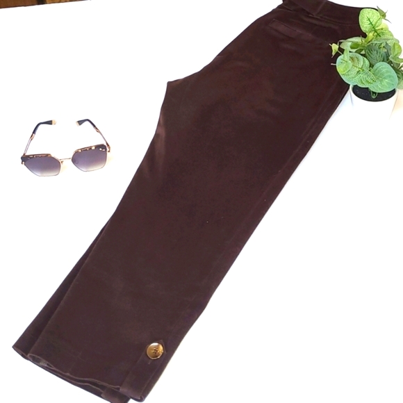 Caché | Pants & Jumpsuits | Cach Brown Capris With Gold Accents Size 6 ...